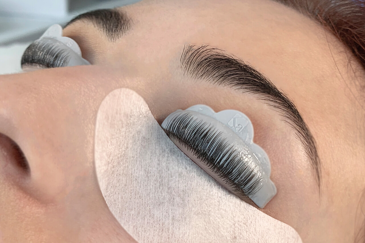 Come funziona la laminazione delle ciglia? Tutto quello che devi sapere ...